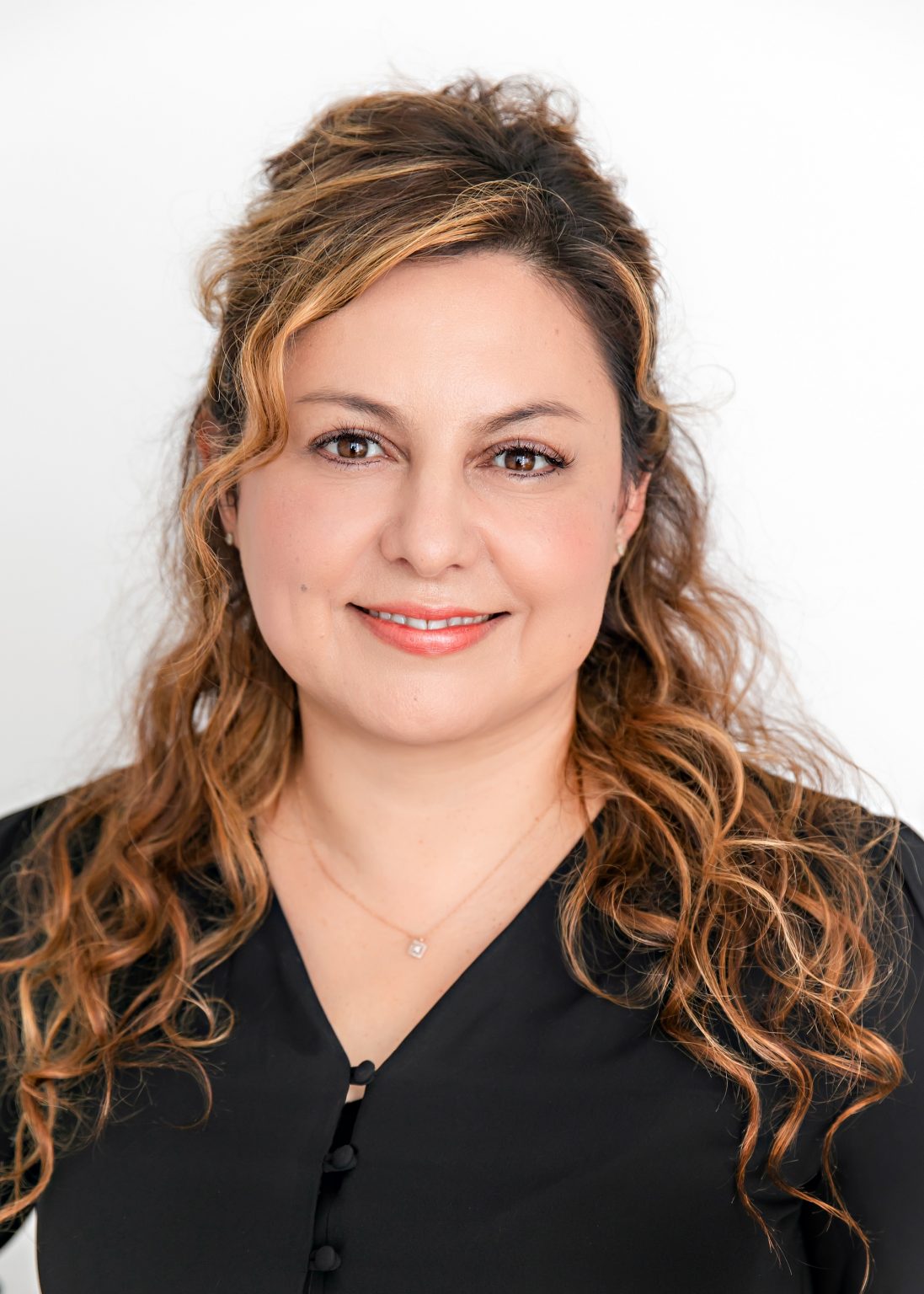 Lorena Avila – Peninsula Escrow